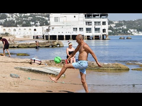 Tunisians grapple with scorching heat as temperatures exceed 50C