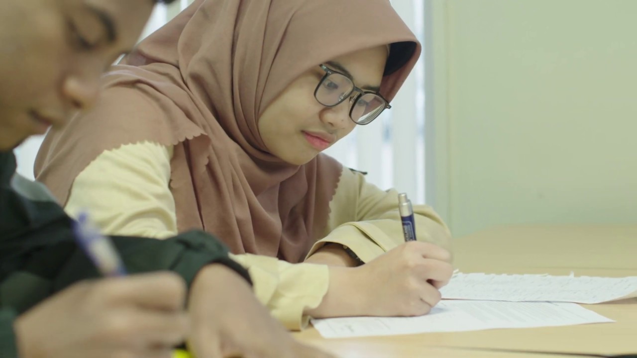 What is the Foundation Studies Certificate? | Taylors College Auckland