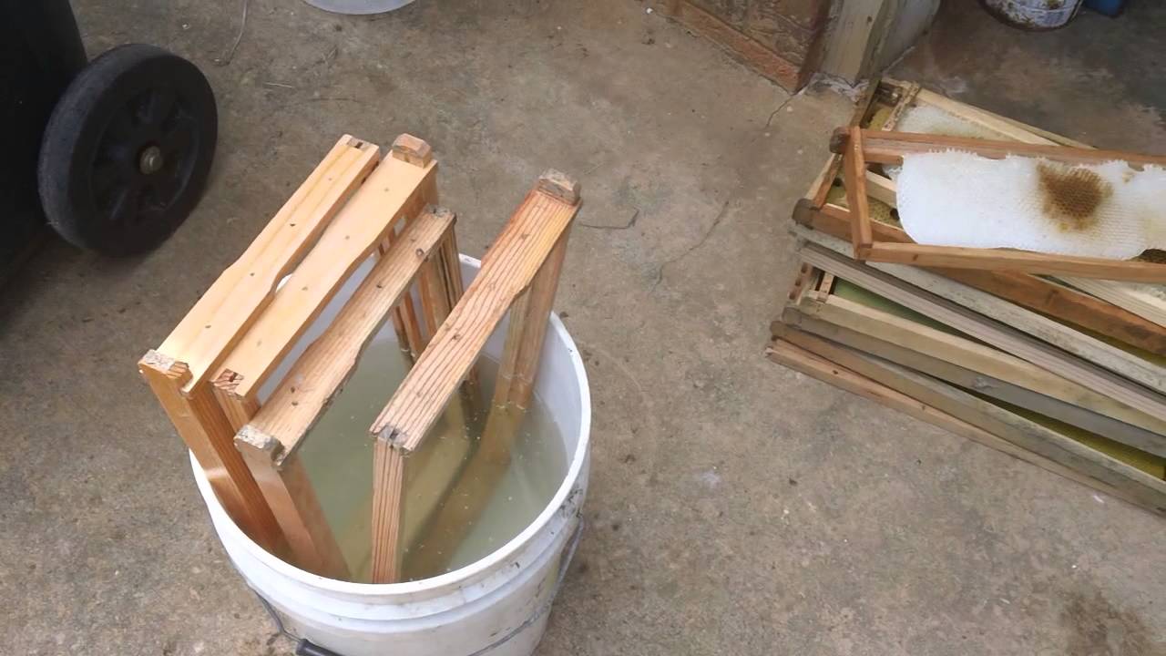 DIRTY FRAMES=CLEANING THEM