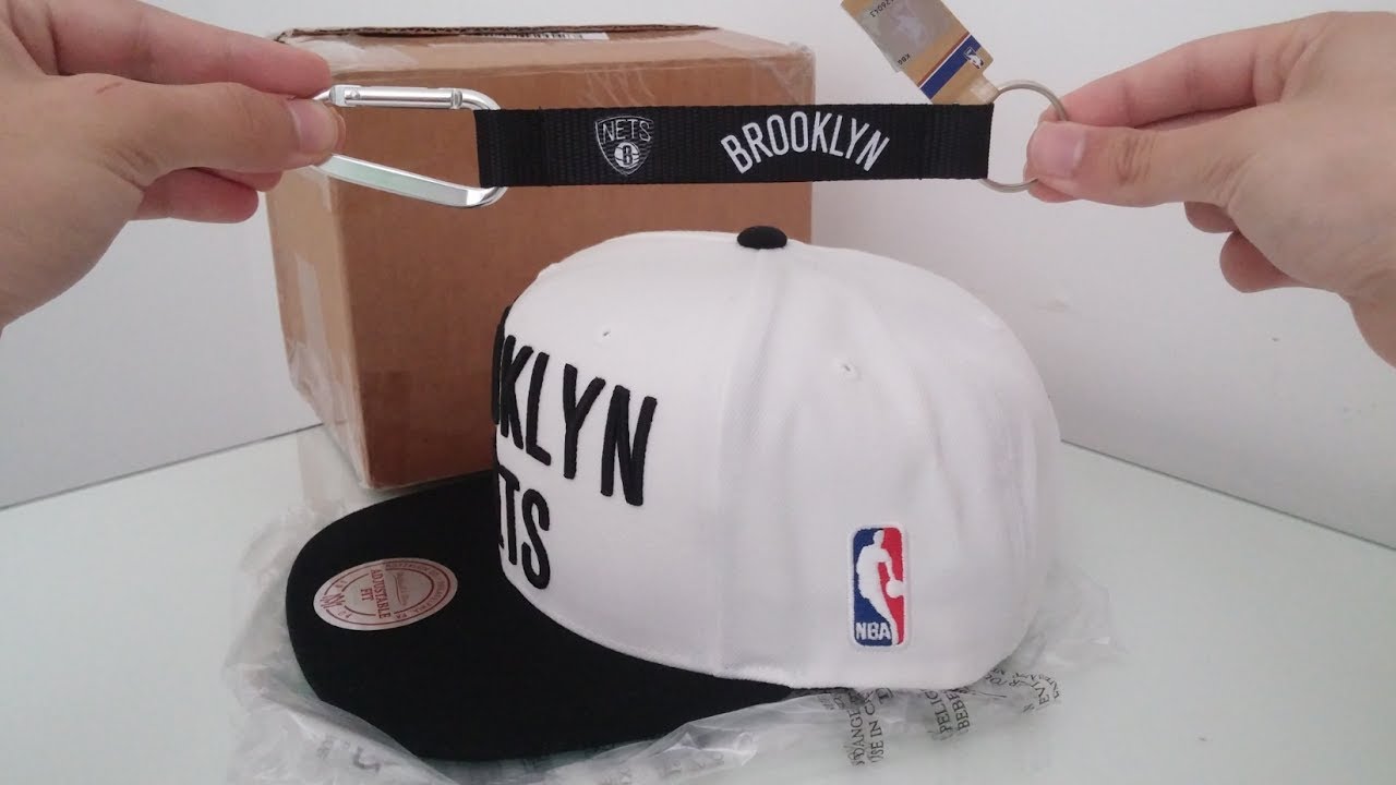 Brooklyn Nets snapback hat Mitchell & Ness white - Unboxing