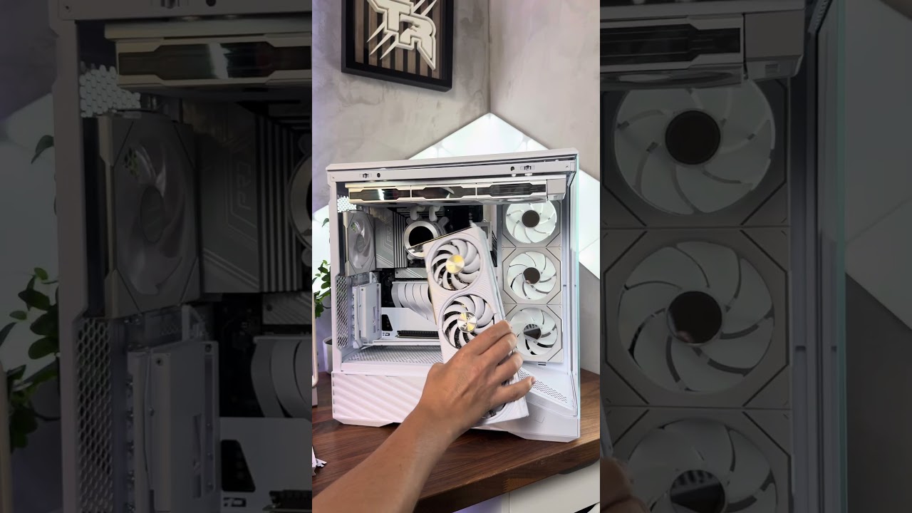 The Lian Li Multi Directional GPU Bracket with PCIe 5.0  #pcbuild #gaming #gamingpc