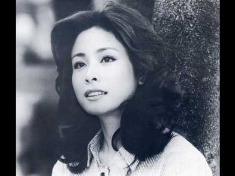 Beyaz çiçekler açarken — Satoshi Takebe | YERSİZ ŞEYLER