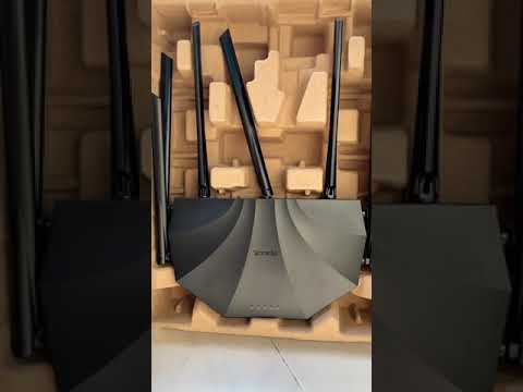 Tenda AC2100 Router Unboxing