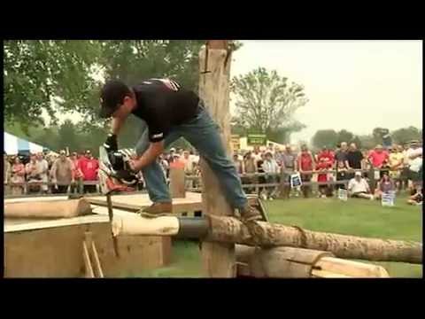 Jamie Fischer in the All American Lumberjack Show 2006
