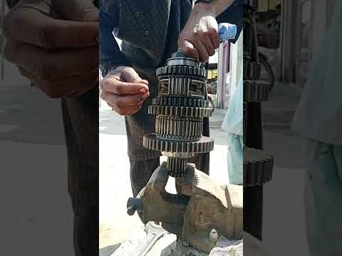 Fiat tractor gear garari guchcha #mechancial #automobile #adjustment #tools #tractor #engineering