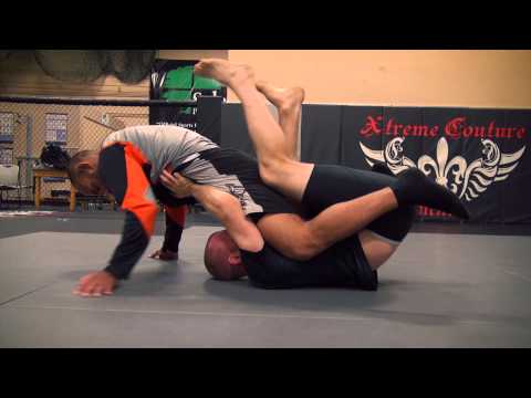 Mount Escapes in MMA & BJJ | Fitness & MMA Blog – BlackBeltWhiteHat.com