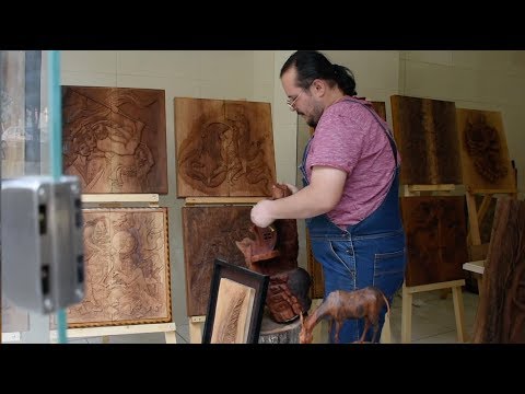 Downhearted Saqiz engineer becomes famed woodcarver