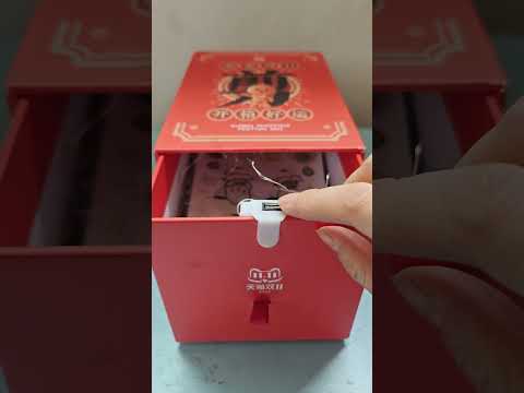 hamper string lights,fairy lights will light up when open the box