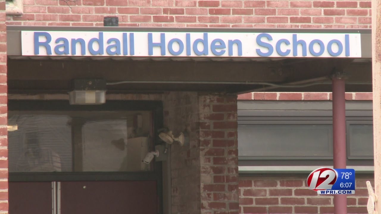 Warwick's elementary consolidation plan sparks mixed reactions