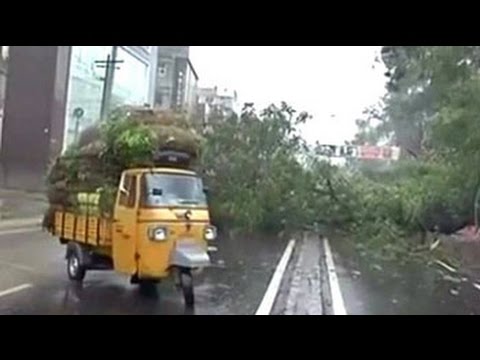 Cyclone Hudhud expected to make landfall around noon
