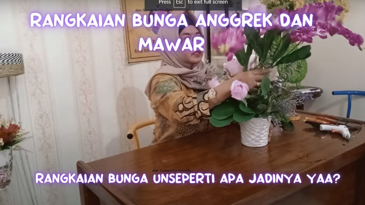 Rangkaian Bunga Anggrek dan Mawar