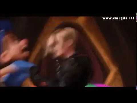 [GIF] Kiss Animation Cartoon Wreck it Ralph Felix Fix It Bacio Passionale