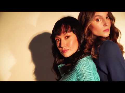 Iconic Blue | Winter 23 - Carmen Steffens