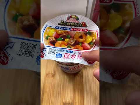 Two Types of Noodles in One Cup