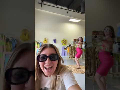 π€£π€£ Funny girl farting #viral #funny #fart
