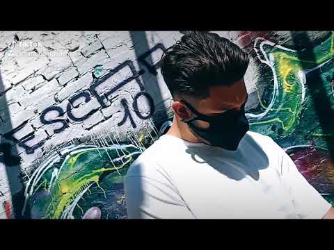 Street barber ๐