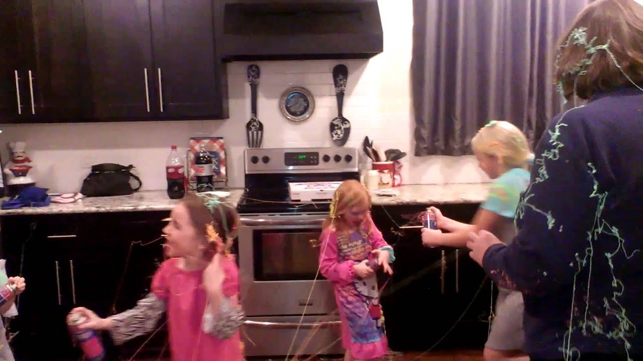 2015 new years eve Silly string fight