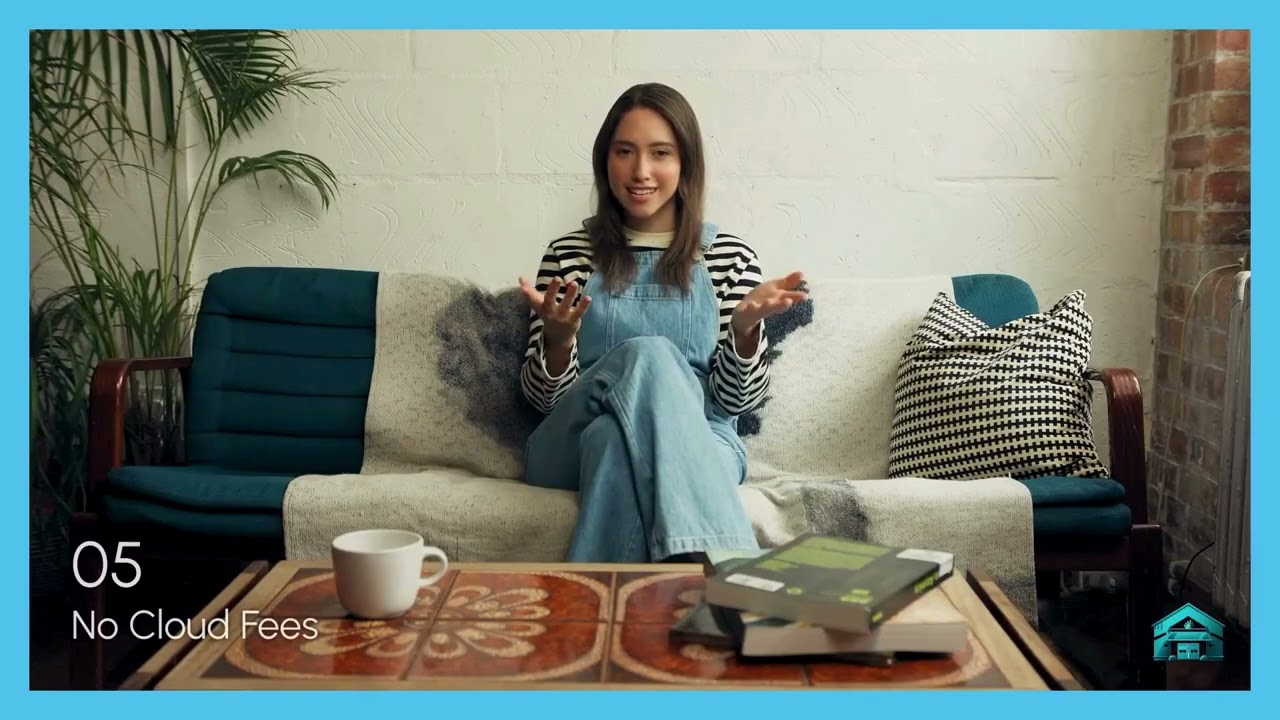 Blue Gradient Modern IT app& Technology Presentation 2