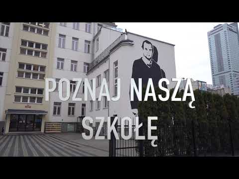 Kuroń zaprasza na spacer po szkole