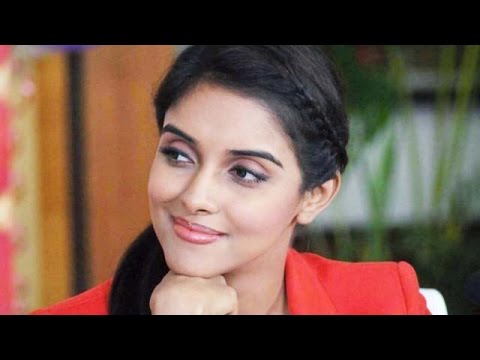 Asin SLAMS Rumours Of Wedding Talks With MicroMax Co-Founder Rahul Sharma | Bollywood News