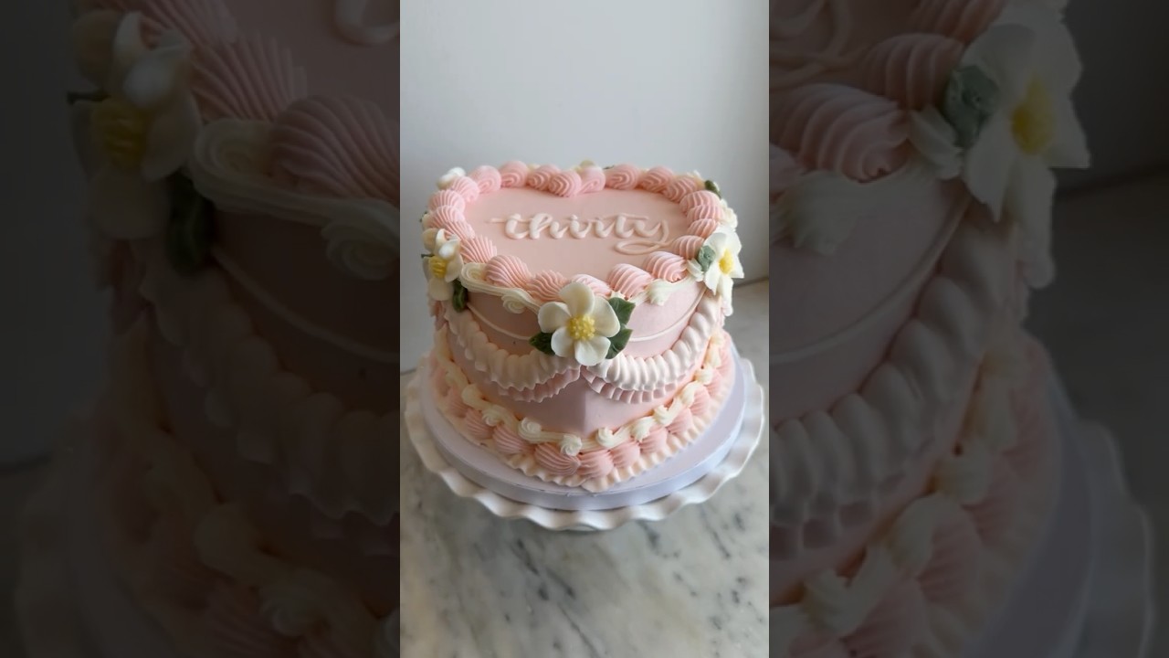 I love the florals on a ruffle cake. #cake #smallbusiness #bakery #cakedecorating #bake #rufflecake