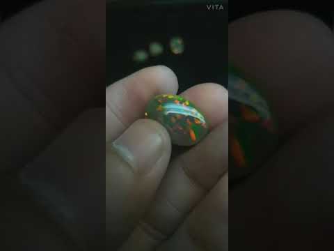 Natural black Honeycomb pattern opal