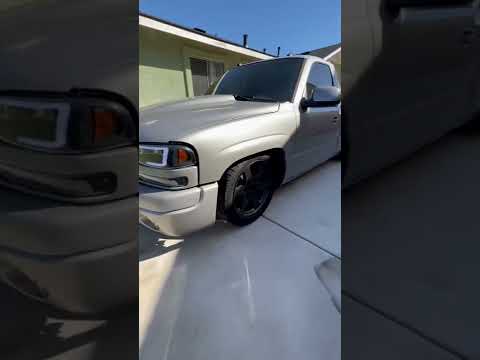 LOWERED 2005 GMC SIERRA