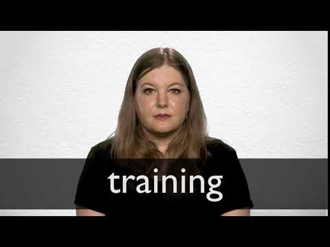 How to pronounce TRAINING in British English
