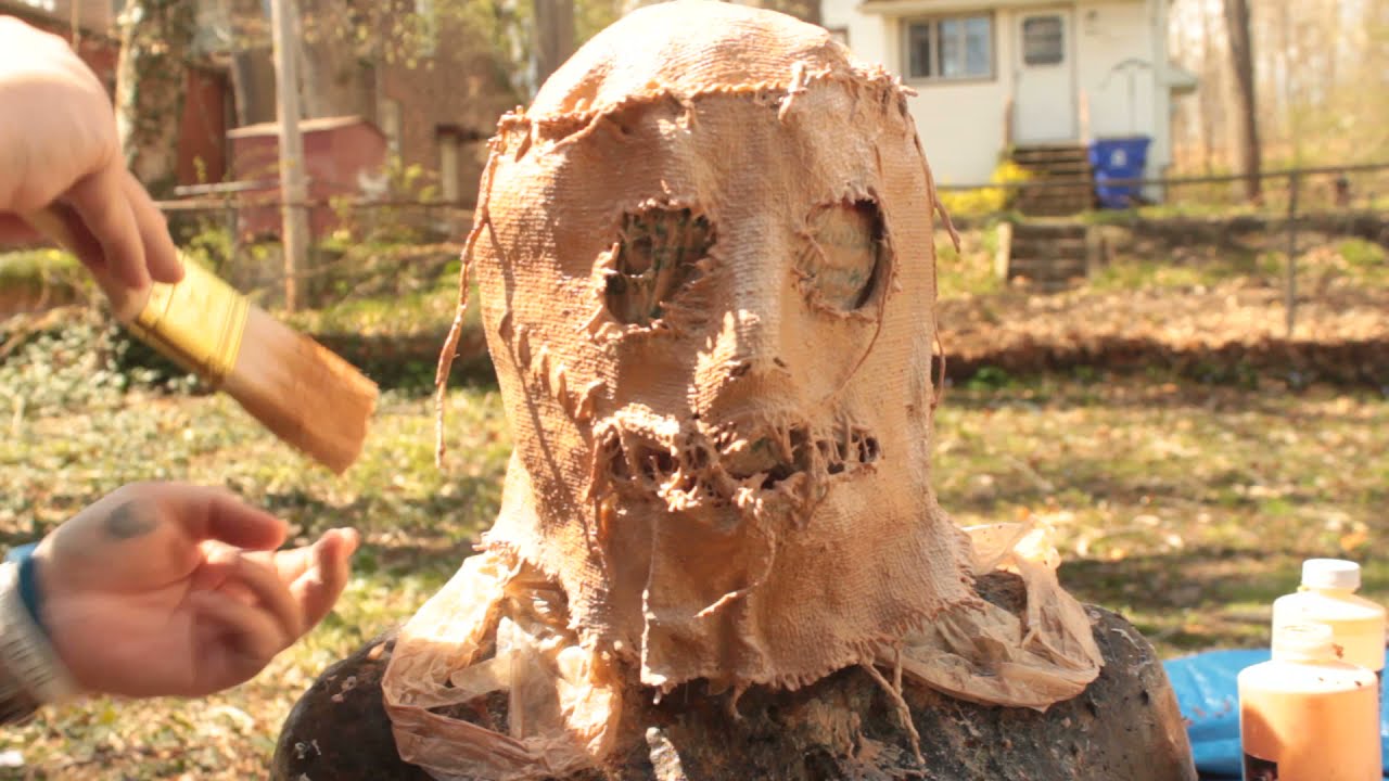 DIY Burlap Scarecrow Mask