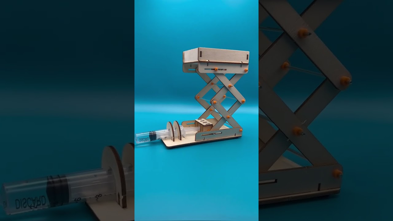 Dive into the magic of our DIY Hydraulic Lift and the power of liquid physics with YoungInventors!🚀