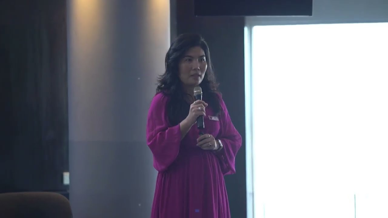 Trang Bui, CEO of Cushman & Wakefield Vietnam sharing “Vietnam Supply Chain and Logistics Overview”