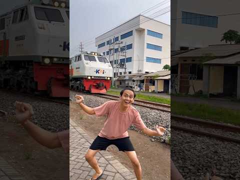 Mantra Pemanggil Kereta Api 🚂🚃🚃 #comedy