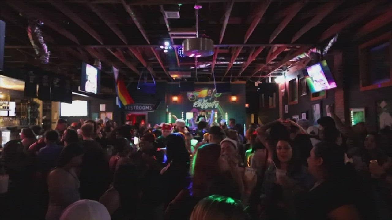 Pearl Bar: The only lesbian bar in Houston