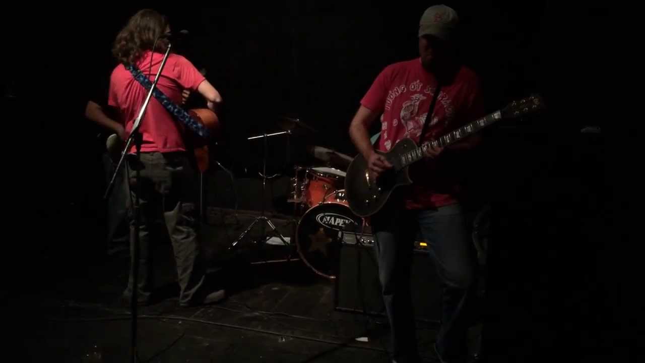 Hire Huck Boozer - Singing Guitarist in St Louis, Missouri