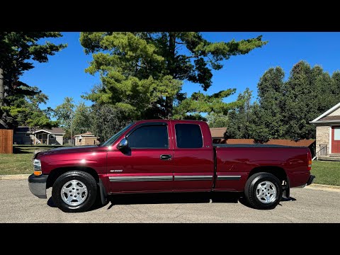 25k LOW MILE SILVERADO! 2000 Chevrolet Silverado 1500 LS Extended Cab