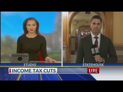 Kansas lawmakers sign off on future income tax cuts