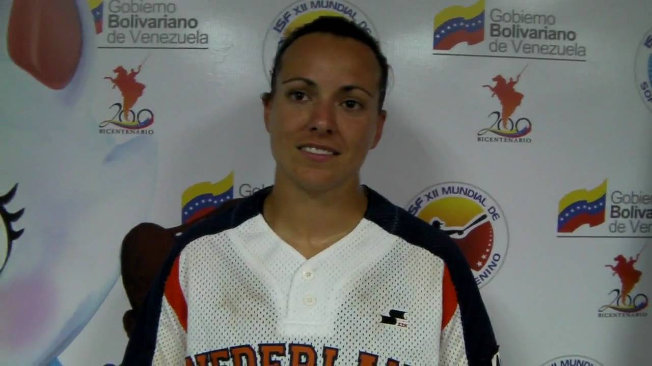 Netherlands pitcher Lindsey Meadows