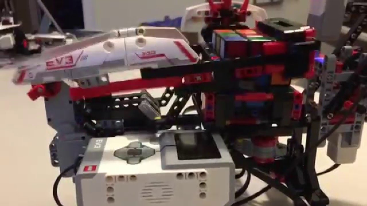 The Rubik's cube solver we built with LEGO Mindstorms from instructions on www.mindcuber.com