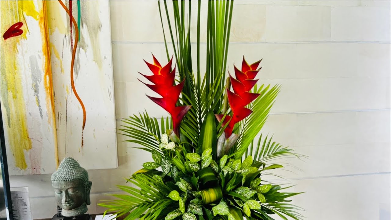 How to make a tropical flower arrangment/Hotel room flower arrangement