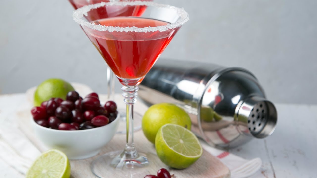 3 New Cocktail Trends to Shake Up Your Drinking Game