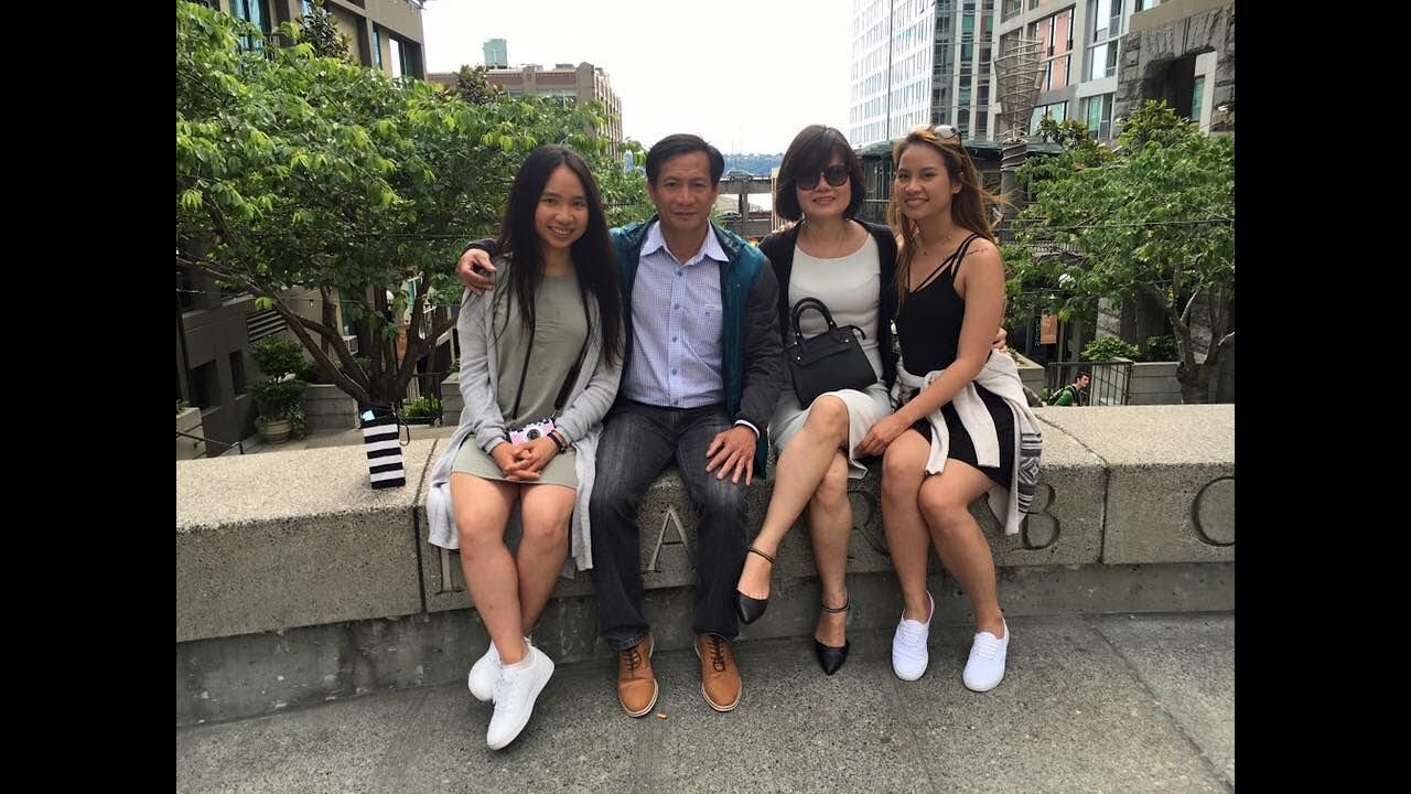 🇺🇸 - Khuyen Tran - 0 to 95,000 followers on LinkedIn by sharing 700+Python tips daily in 3 years