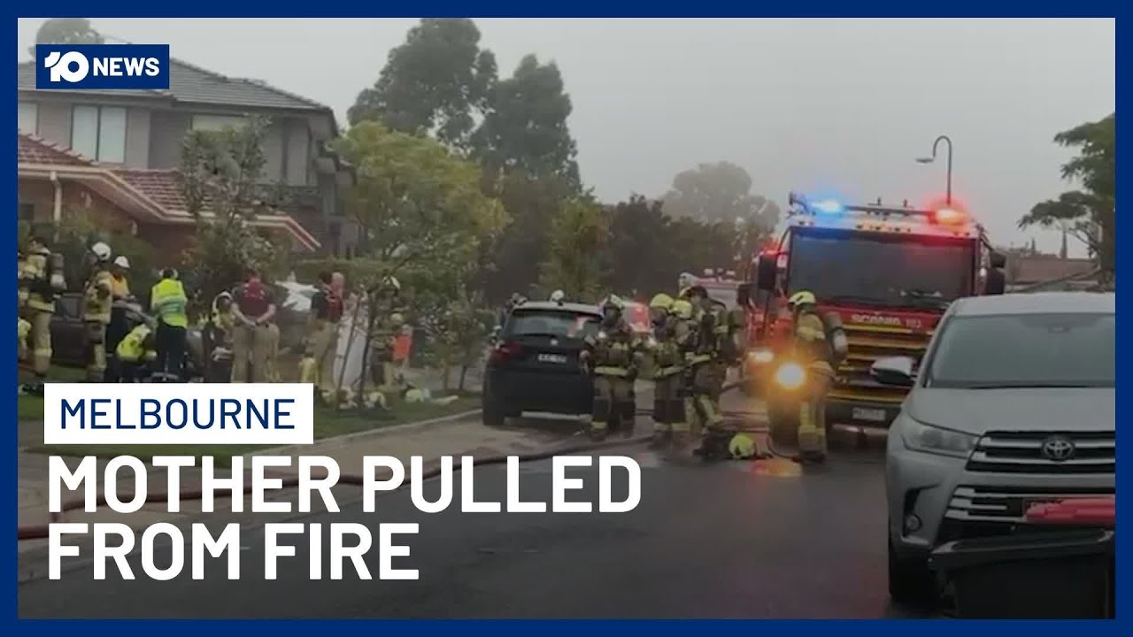 Woman Fighting For Life After Being Pulled From Roxburgh Park House Fire | 10 News