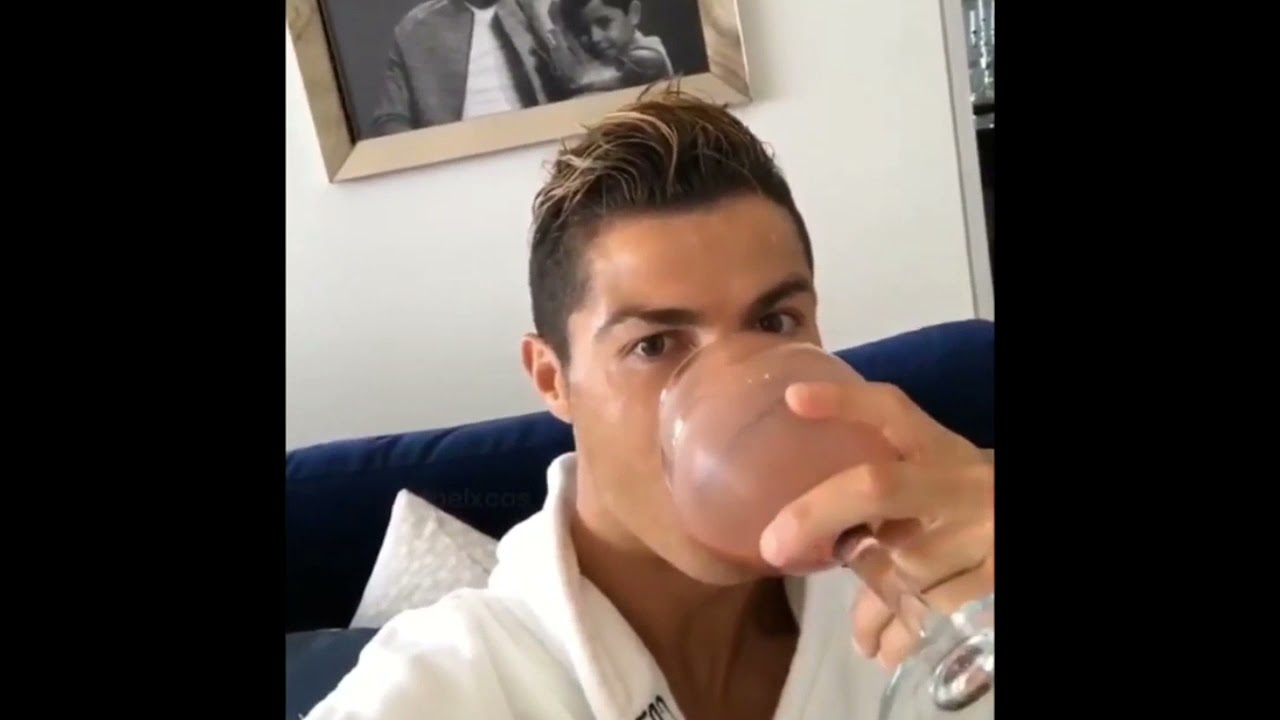 Cristiano Ronaldo drinking meme HD
