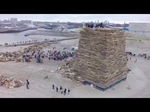 Bonefire – World record bonfire – Bejesus look at the size of it!