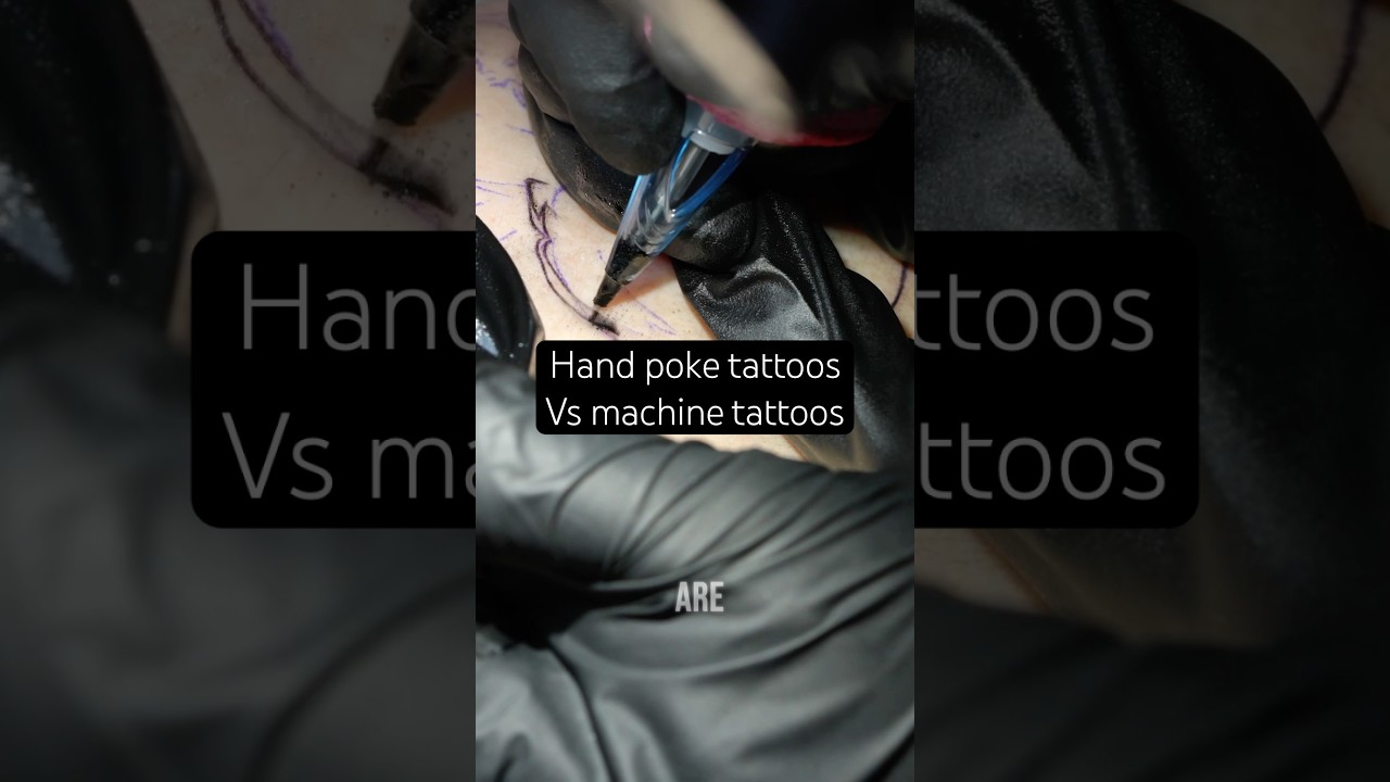 Hand poke tattoos vs machine tattoos☺️ hand poke works in this vid are done by @sein_poke #handpoke