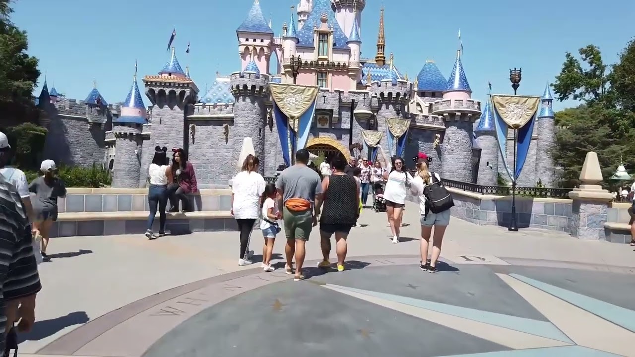 Sleeping Beauty Castle Walkthrough 2019 | Fantasyland, Disneyland