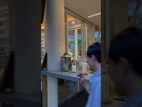Cafe Hummingbird Bandung