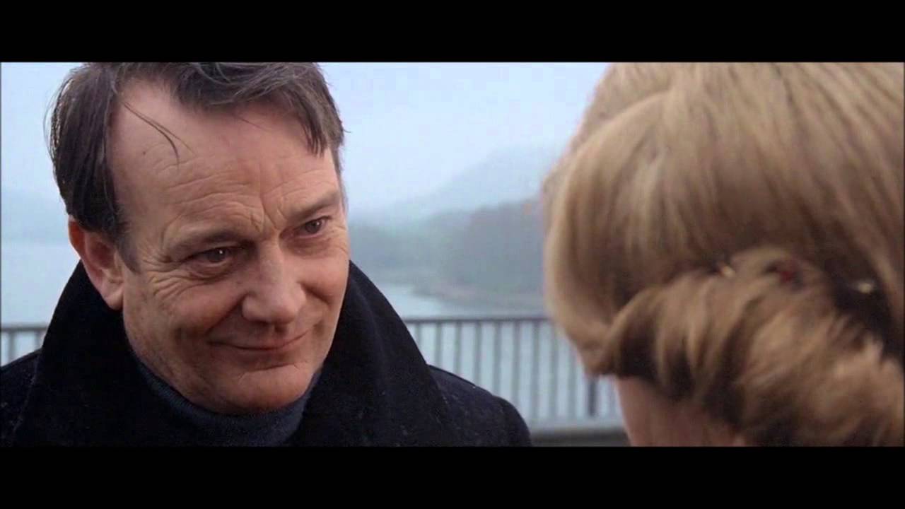 Bad Timing - Theresa Russell and Denholm Elliott - Farewell on the bridge