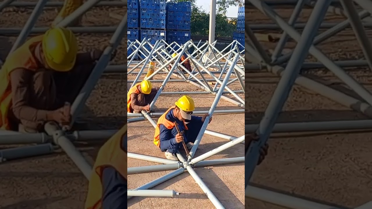 Double layer space frame structure building joining and tightening the structural members