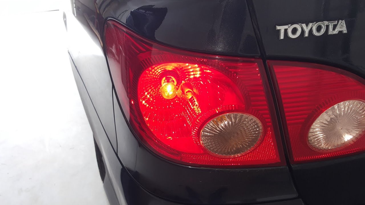 How to replace the brake light  in a 2003 2004 2005 2006 2007 2008 Toyota Corolla